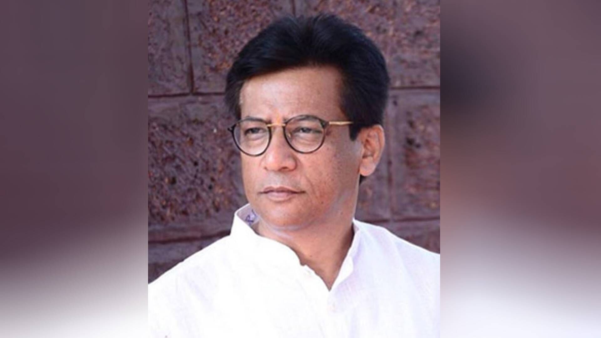 महाराष्ट्राच्या अस्मितेवर घाला घालणाऱ्यांकडून पुरस्कार स्वीकारणार नाही ...