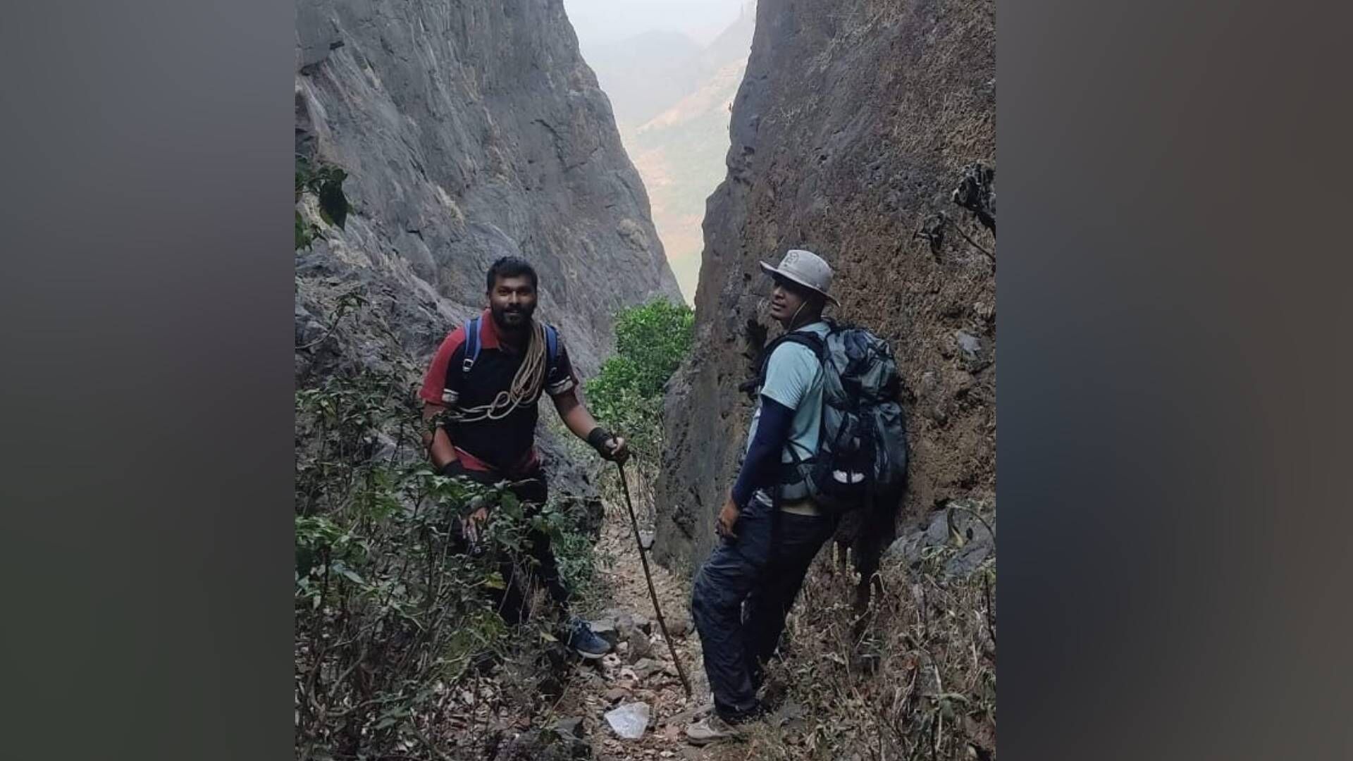 घाटवाटा धुंडाळताना....